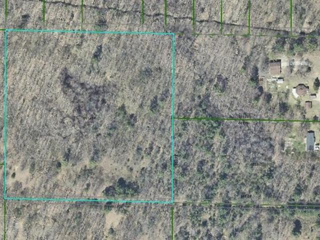 Hyde Park Rd, Muskegon, MI 49445