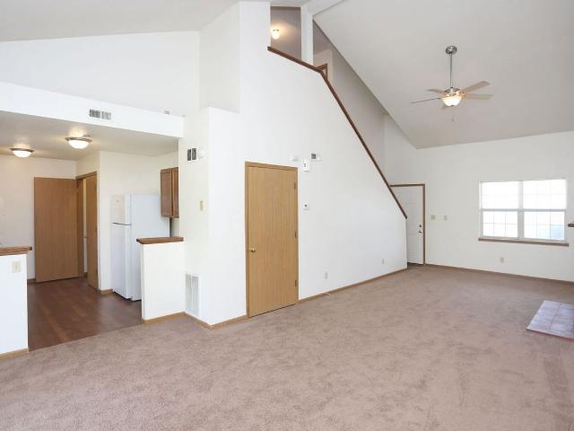 Hyde Park Townhomes & Apartments 3 Bedroom Apartment for Rent at 1000 Cooper Dr N, Columbia, MO 65201