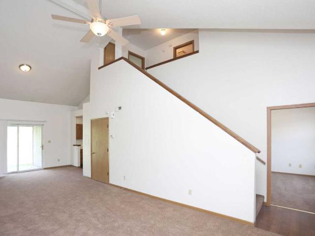 Hyde Park Townhomes & Apartments 2 Bedroom Apartment for Rent at 1000 Cooper Dr N, Columbia, MO 65201