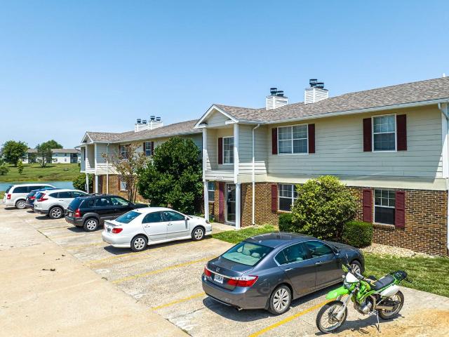 Hyde Park Townhomes & Apartments 2 Bedroom Apartment for Rent at 1000 Cooper Dr N, Columbia, MO 65201