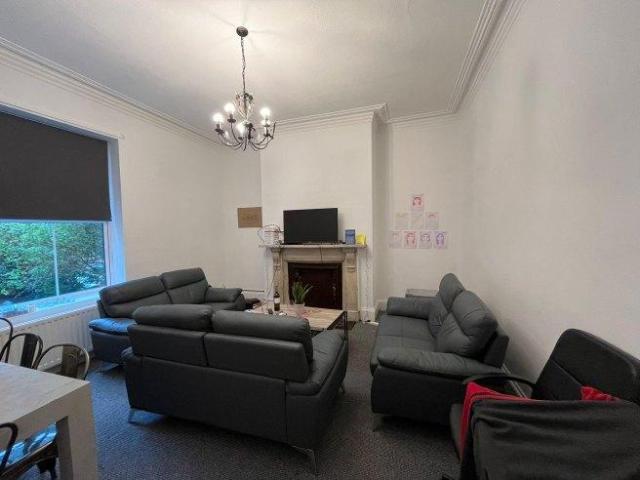 Hyde Park Terrace 8 bed house share to rent £3,984 pcm £919 pw