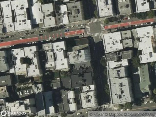 Hyde St Apt
