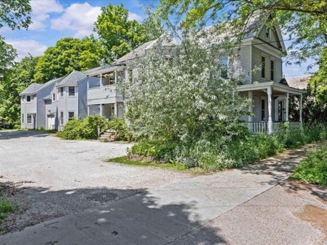 Hyde St, Burlington, Home For Sale