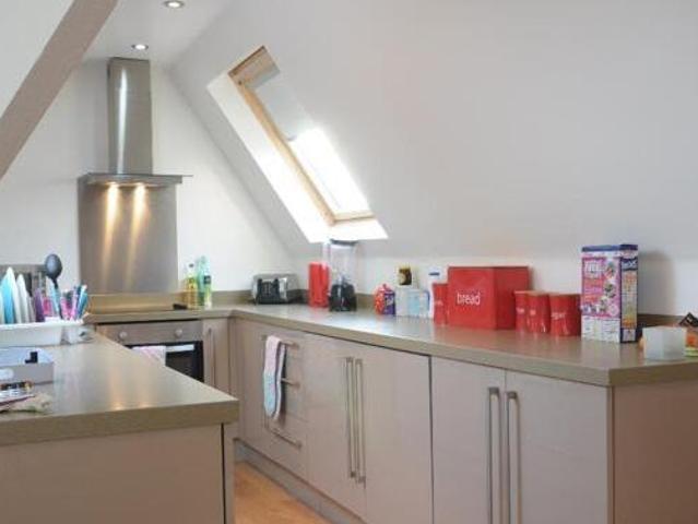Hyde Terrace, Leeds, 1 Bedroom House