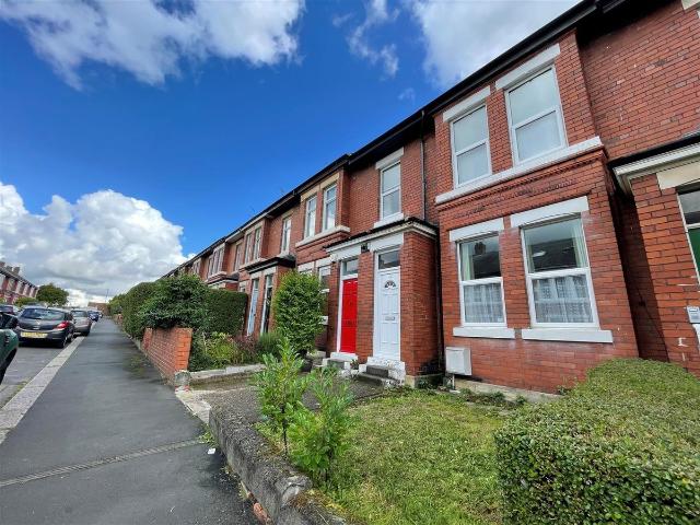 Hyde Terrace, South Gosforth, Newcastle Upon Tyne NE3, 2 bed detached house to rent, £995 pcm | PrimeLocation