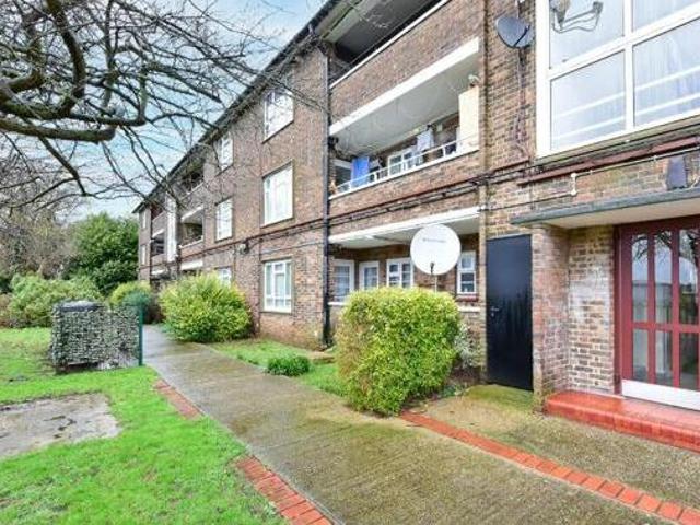 Hydefield Court, London, 2 Bedroom Ground
