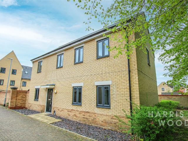 Hyderabad Close, Colchester, Essex CO2, 2 bed flat to rent, £1,200 pcm | PrimeLocation