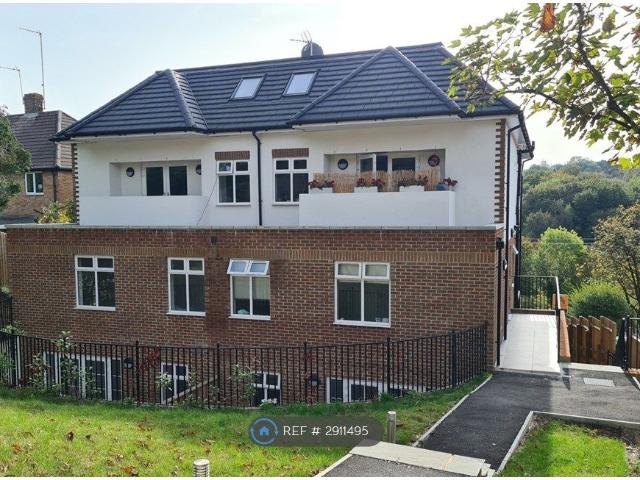Hydethorne Heights, South Croydon CR2, 2 bed flat to rent, £1,800 pcm | PrimeLocation
