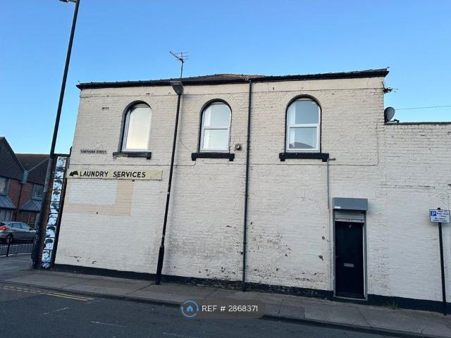 Hylton Road, Sunderland SR4, 2 bed flat to rent, £700 pcm | PrimeLocation