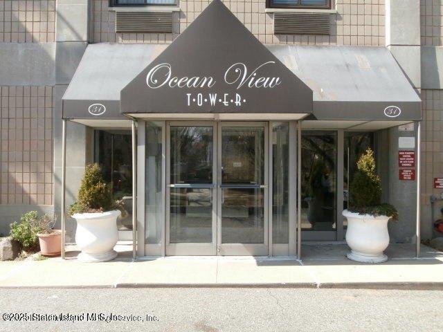 Hylan Blvd Apt D, Staten Island, Home For Sale