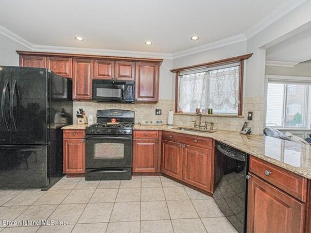 Hylan Blvd, Staten Island, Home For Sale