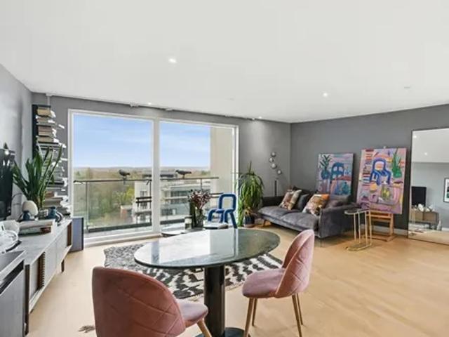 Hyperion Tower, Pump House Crescent, London, TW8 0FZ, United Kingdom | 2 bed house for rent #167382661 | Rentberry