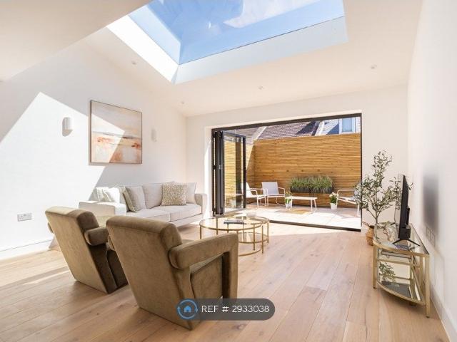 Hythe Road, Brighton BN1, 4 bed detached house to rent, £5,250 pcm | PrimeLocation