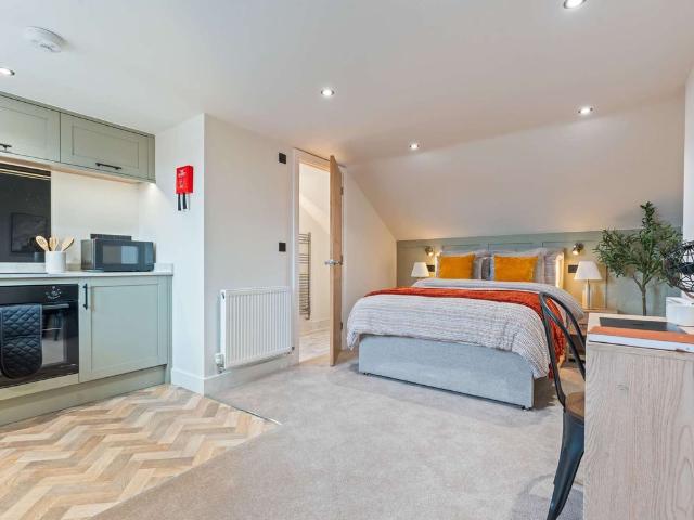 Hythe Road Room 1