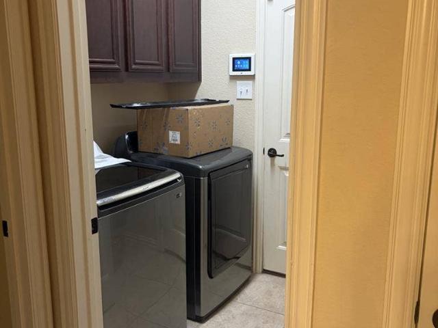 I’m looking for female to rent room