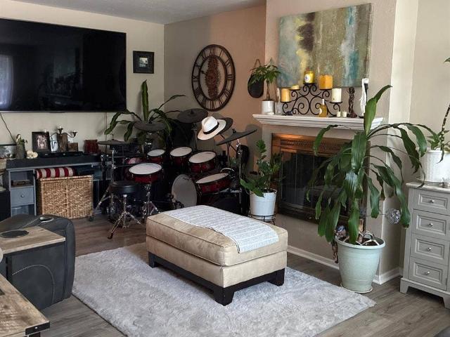 I’m seeking a respectful roommate
