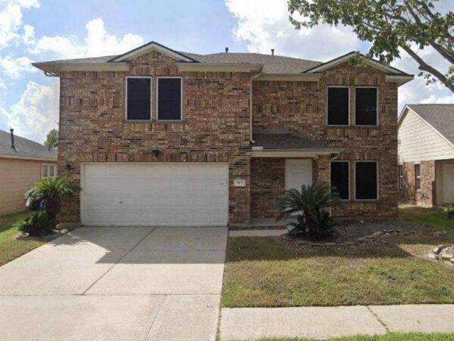 I have 2 bedrooms for rent 900 each