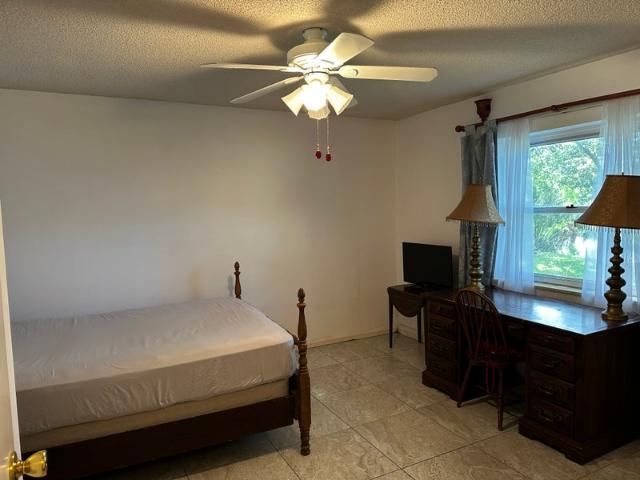 I rent a private and furnished room located in a g