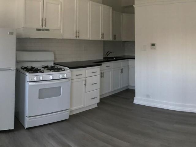 Glendale's Hidden Little Gem! Studio Apartment for Rent at 102 N Glendale Ave, Glendale, CA 91206 Citrus Grove