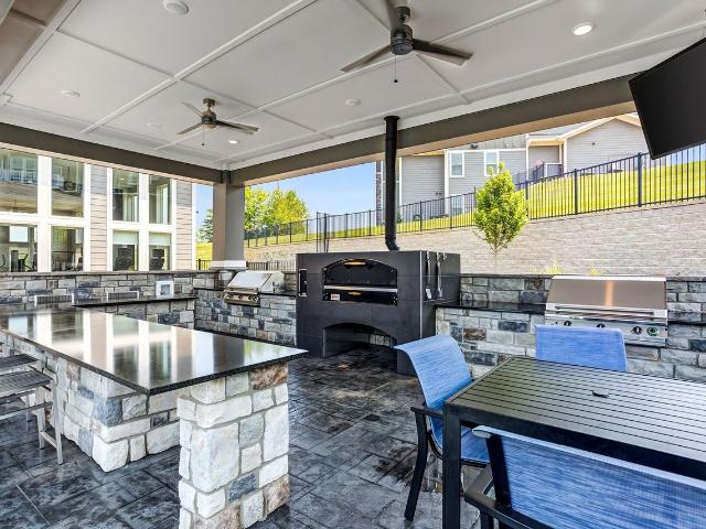 Icon at Hardin Valley II 2 Bedroom Apartment for Rent at 1980 Icon Way, Knoxville, TN 37932