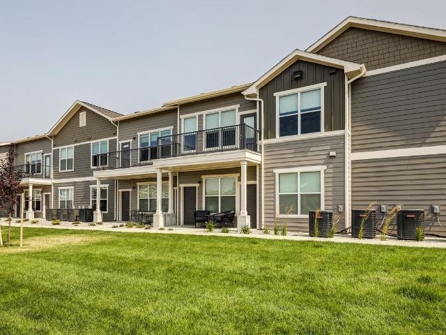 Icon Apartment Homes at Ferguson Farm Phase I 3 Bedroom Apartment for Rent at 4555 Fallon St, Bozeman, MT 59718