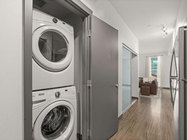 Icon Apartments 2 Bedroom Apartment for Rent at 400 S Jackson St, Seattle, WA 98104 International District