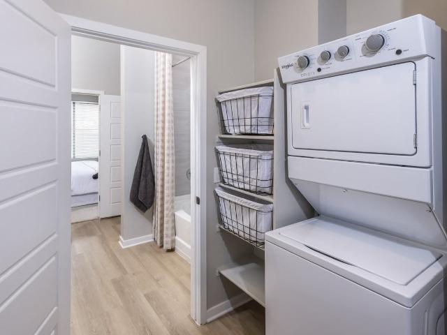Icon @ Cooley Station 1 Bedroom Apartment for Rent at 2550 S Recker Rd, Gilbert, AZ 85295