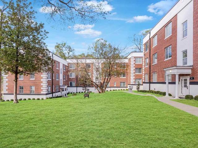Icon Downtown Durham 2 Bedroom Apartment for Rent at 1500 Duke University Road #H1A, Durham, NC 27701