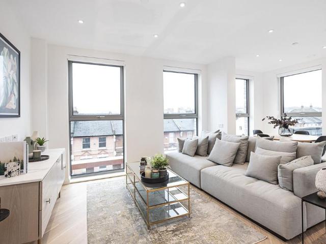 Icon Heights, Wood Green, London, N22 1 bed flat to rent £2,000 pcm £462 pw