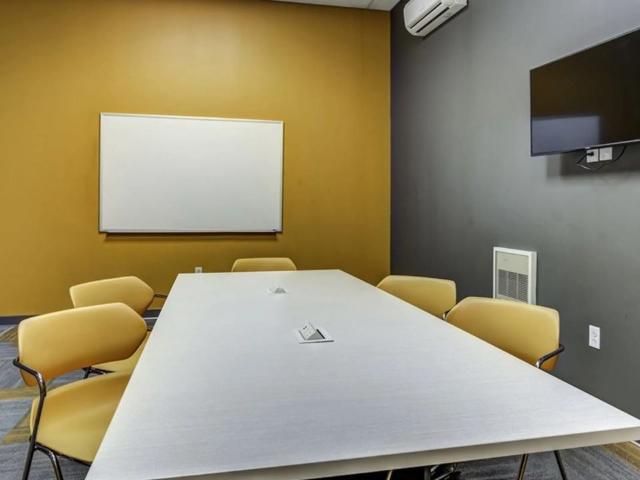 Icon Studio Apartment for Rent at 374 S Grand Blvd, St. Louis, MO 63103 Midtown