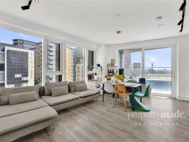 Icon Tower, 8 Portal Way, London W3, 2 bed flat to rent, £2,650 pcm | PrimeLocation