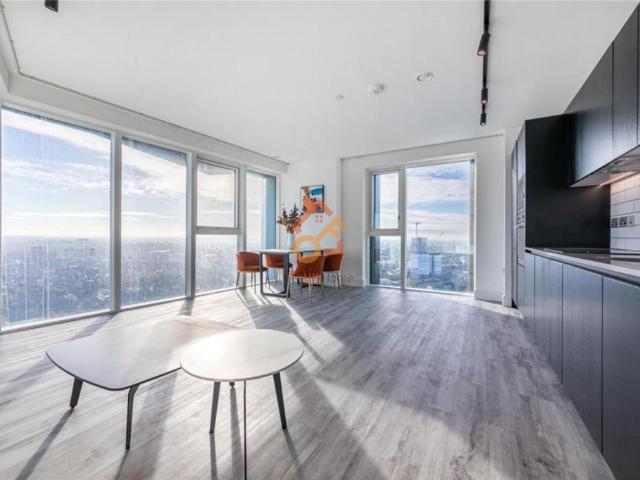 Icon Tower, 8 Portal Way, London W3 2 bed flat to rent £3,050 pcm £704 pw