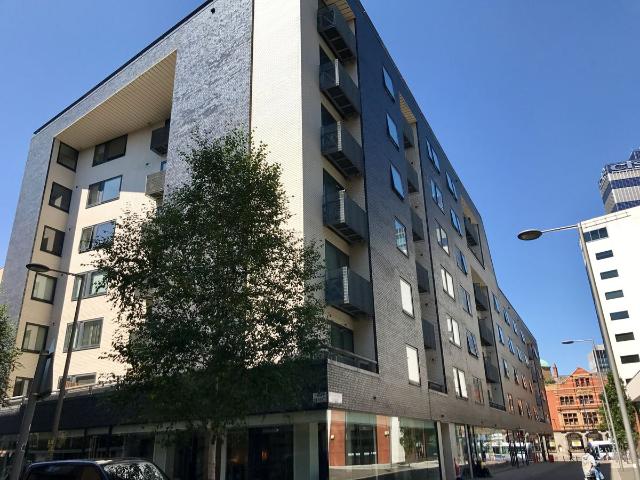 Icon 25, Manchester M4, 2 bed flat to rent, £1,300 pcm | PrimeLocation