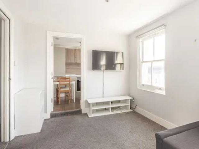 ICCO, 21 Camden High Street, London, NW1 7JE, United Kingdom | 2 bed apartment for rent #168130262 | Rentberry