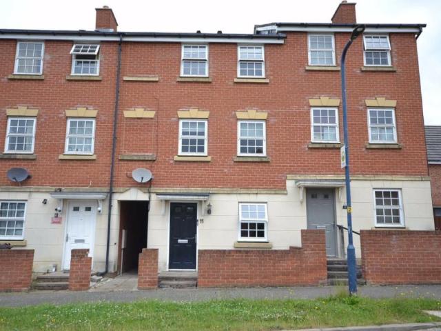 Ickworth Close, Daventry. 4 bed townhouse to rent £1,325 pcm £306 pw