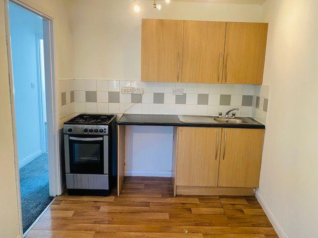 Ickneild Road, Luton LU3, 2 bed flat to rent, £975 pcm | PrimeLocation