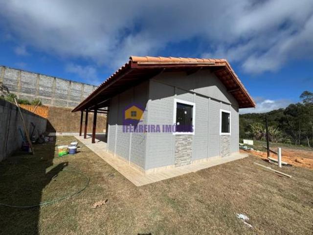 Ibiúna, chácara recém construída, facilidade no pagamento