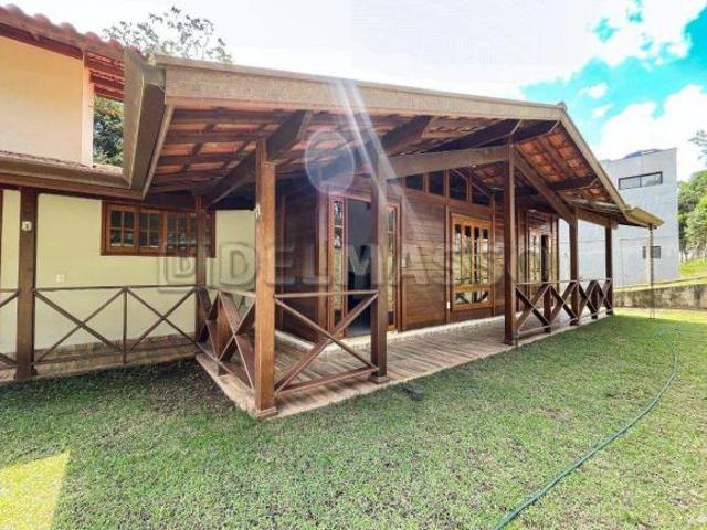 Ibiúna/SP Casa aconchegante em loteamento com acesso à Represa Itupararanga!