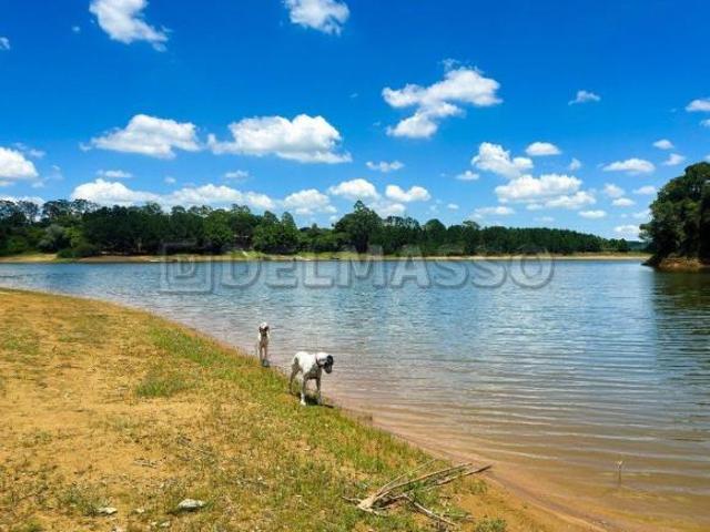 Ibiúna/SP Sítio pé na água na Represa de Itupararanga!