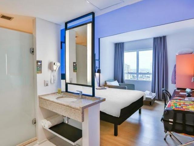 Ibis Styles Goiania Marista no pool excelente investimento