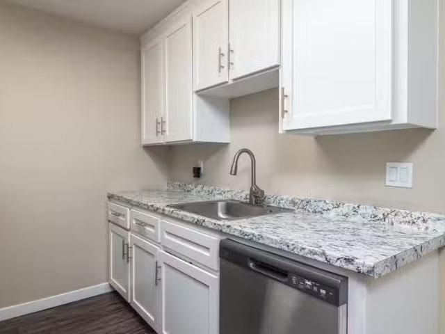 Ignacio Gardens Apartments 450 Alameda Del Prado #450C