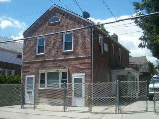 ID#: 1213336 Sunny And Spacious 3 Bedroom Whitestone Apartment