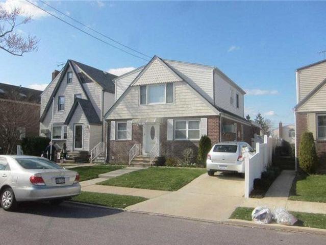 ID#: 1222926 Newly Renovated 2 Bedroom Fresh Meadows Apartment For Rent