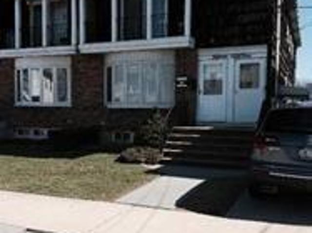 ID#:1308079 Beautiful 1st Floor Apartment In Bayside
