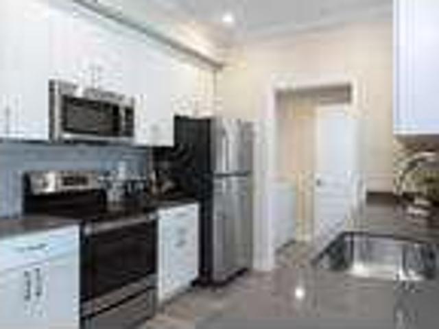 Ideal 1Bd 1Ba Available Now $3283/month