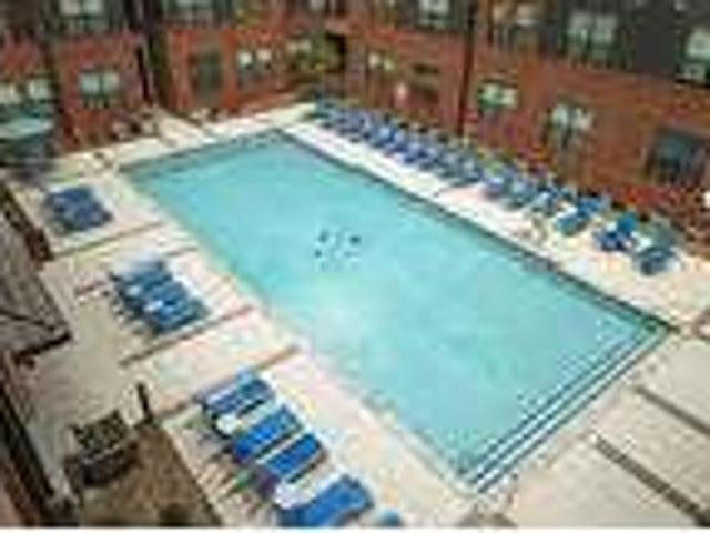 Ideal 3 BD 2 BA $2351 Per Month