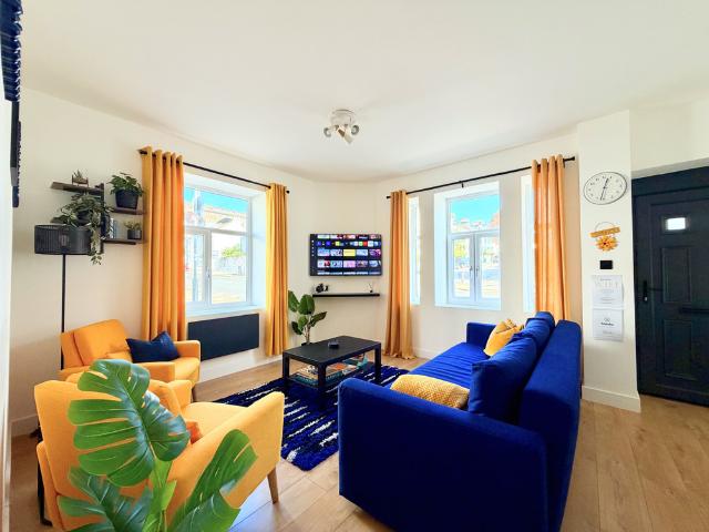 Ideal for Long Stay Comfort | Spacious & Central