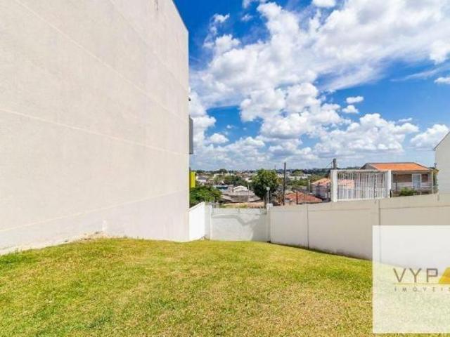 Ideal para Casa Contemporânea! Terreno em Declive – Condomínio em Curitiba