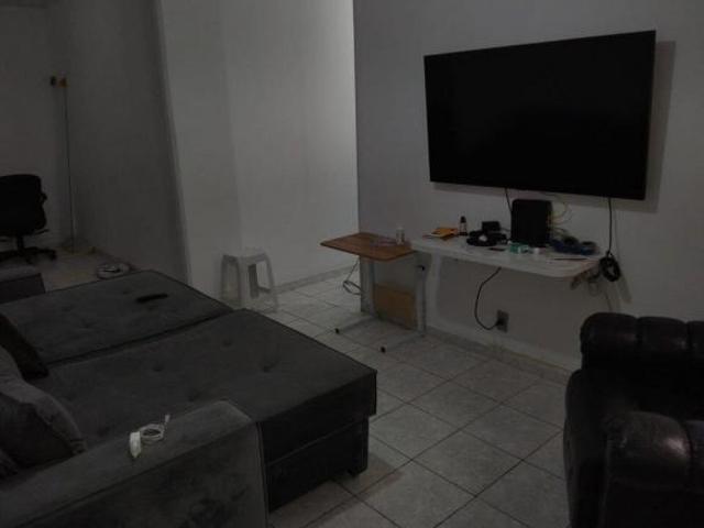 Ideal para Famílias: Apartamento Térreo com 3 Dormitórios e Vaga