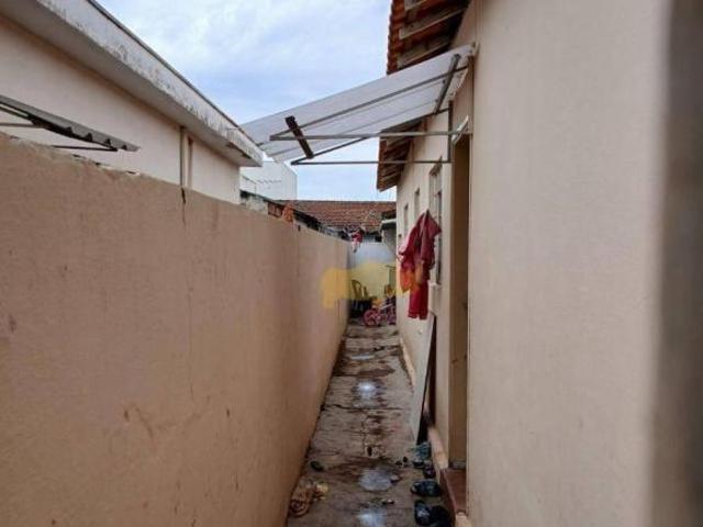 Ideal para investidor: 2 casas com 1 dormitório, sala cozinha lavanderia à venda, 134 m² por R$ 220